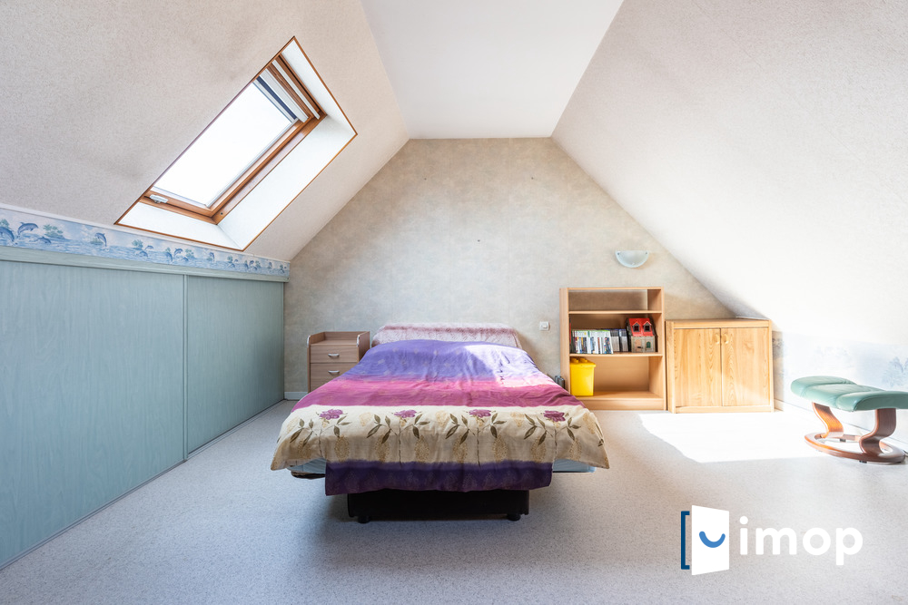 Imop - Maison familiale - 4 chambres - belle véranda - RER E Bondy à Bondy