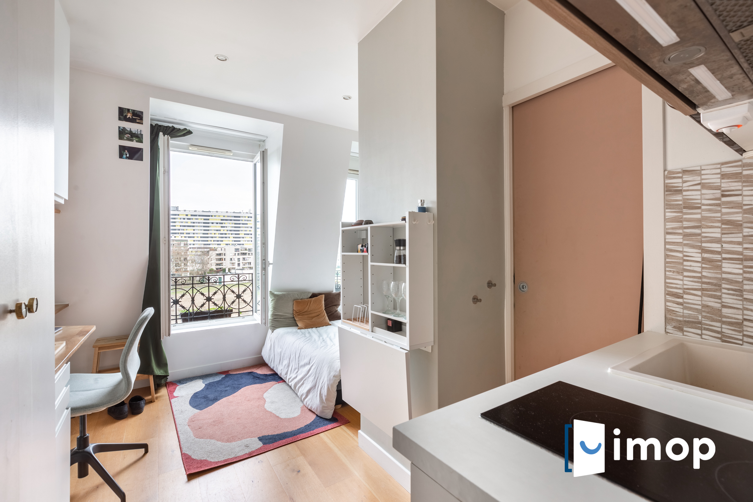 Imop - Studio Métro Saint-Fargeau à Paris